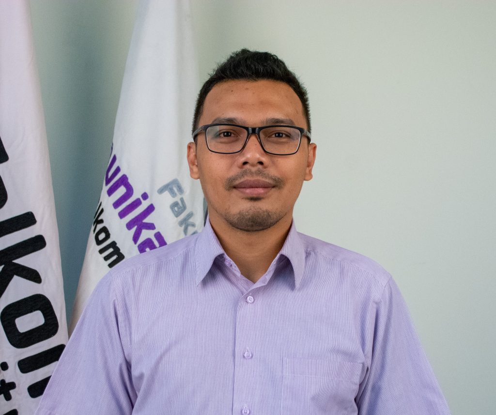Fauzan Aziz, S.M.B., M.B.A. - Program Studi S1 Administrasi Bisnis